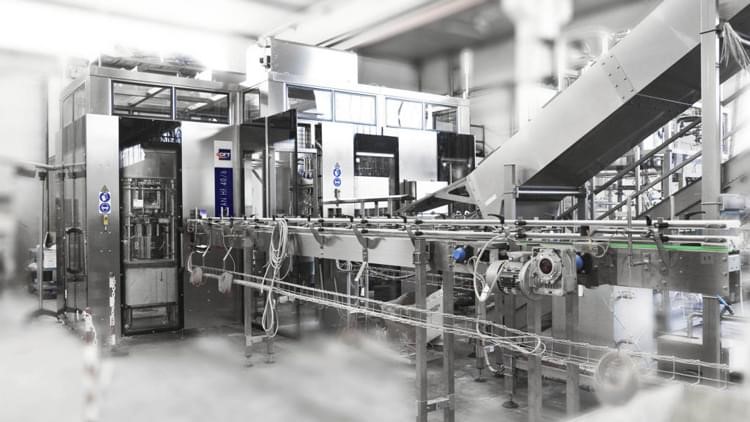 Complete beverage bottling lines: Comac solutions - Co.Mac.
